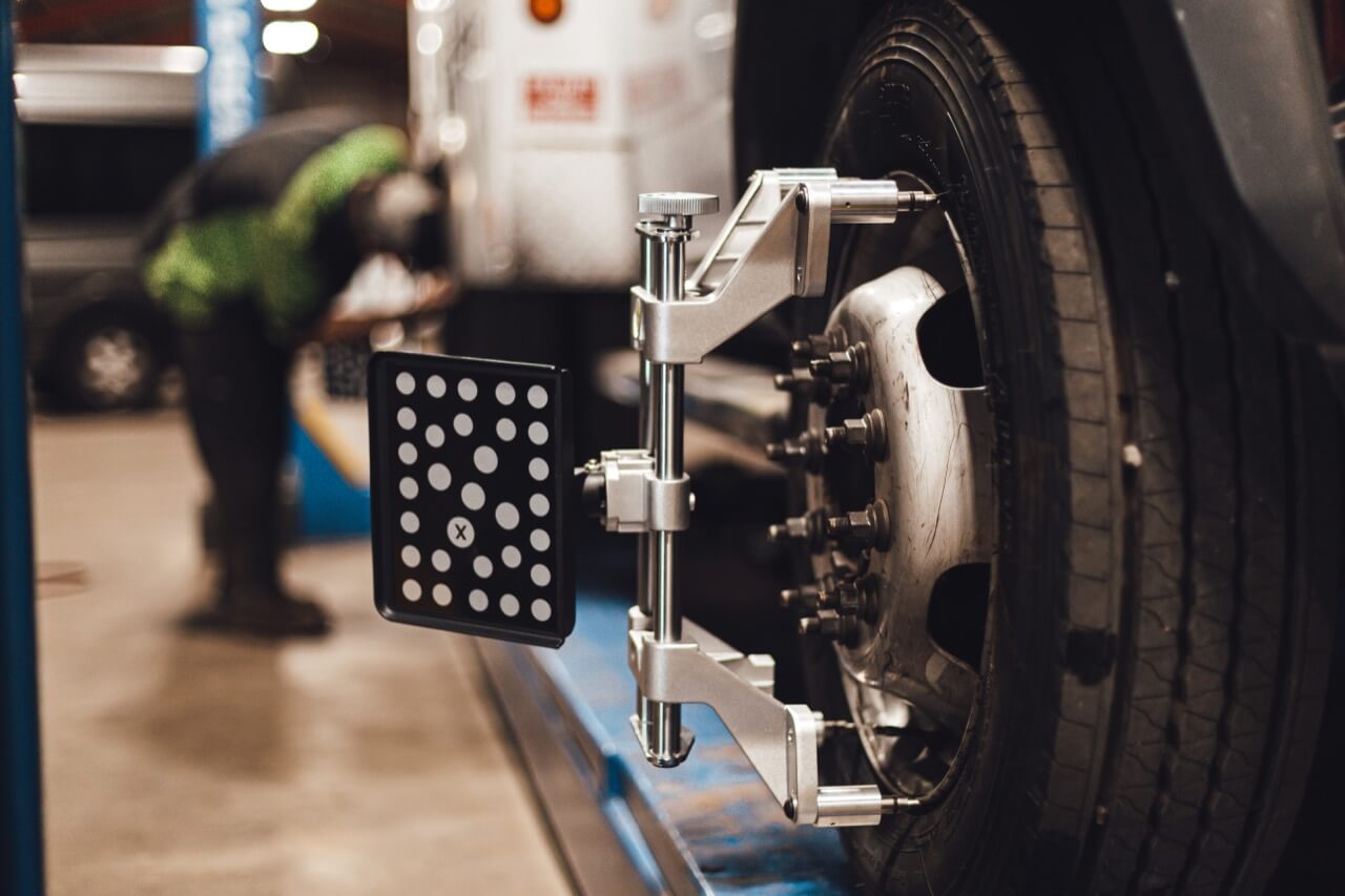 Truck Alignment Service for Heavy-Duty Trucks | Inland